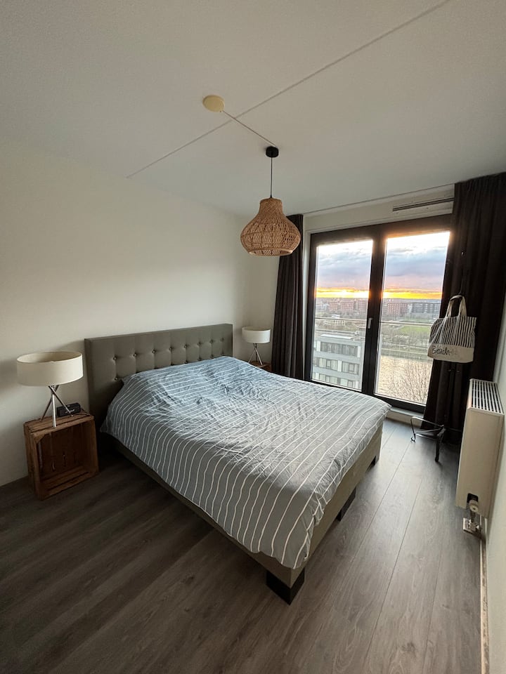 Modern Tweekamerappartement - Utrecht, Países Bajos