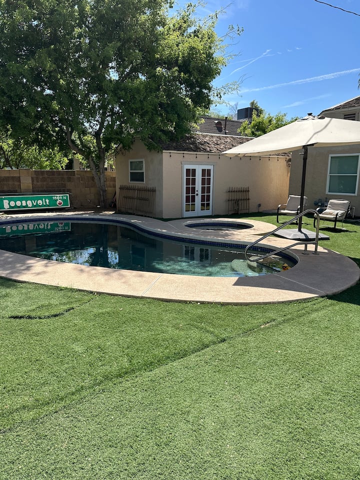 Historic Cozy Pool Casita - Arizona Science Center