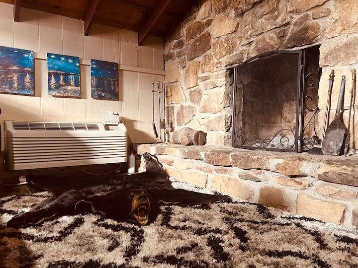 Cabin, Views, Adventures, Escape - Brown County, IN