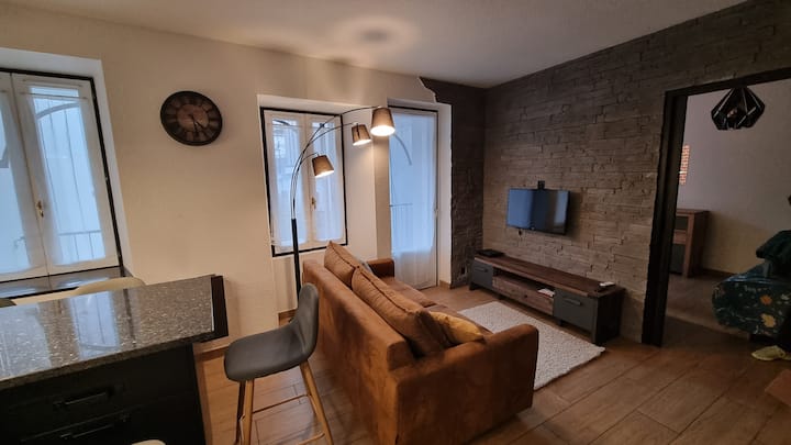 T2 Rue Nationale Avec Terrasse Plein Sud - Haute-Savoie