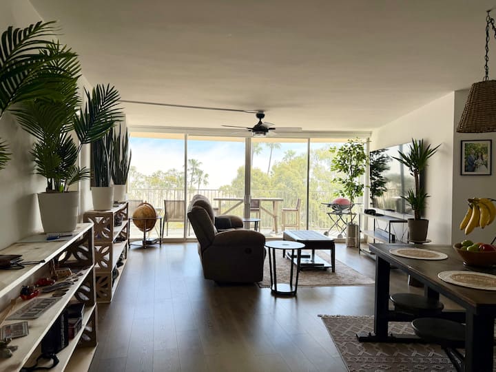 Grand Prix Lover's Dream! Racetrack & Ocean Views! - 長灘