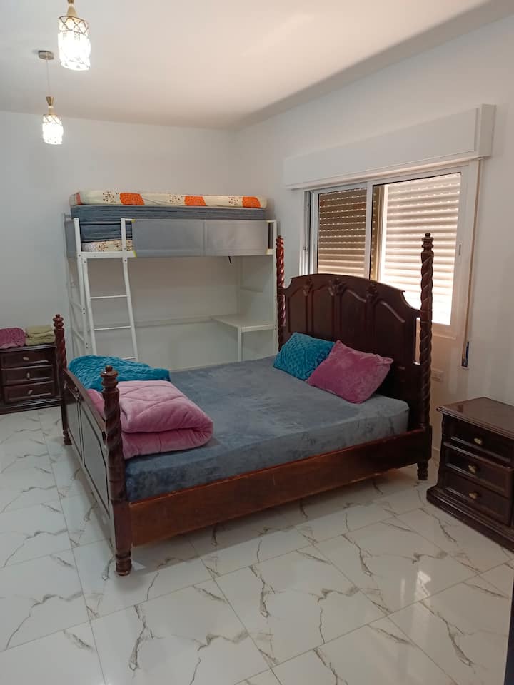 Elegant Room In Prime Location - Amman