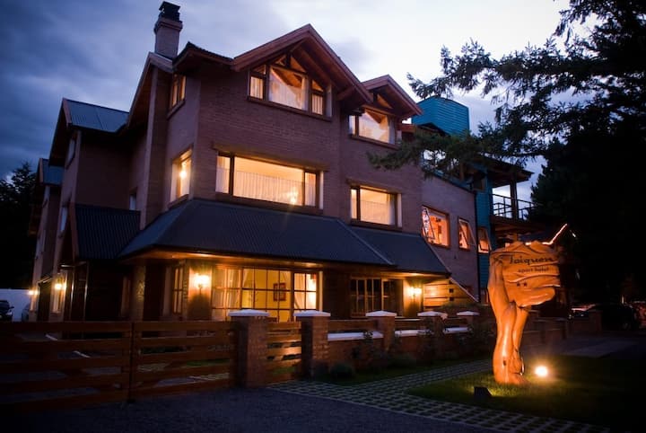 Taiquen Apart 3, Vista A La Montaña  Y Céntrico - San Martin de los Andes