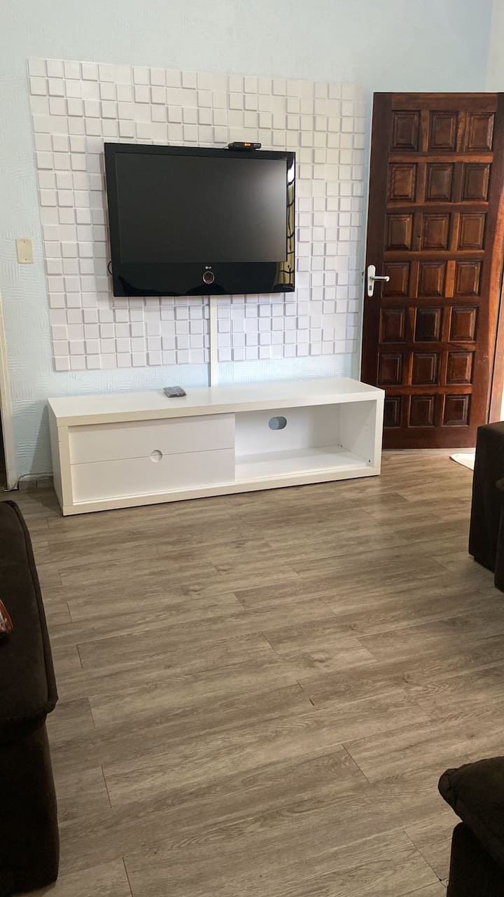 Casa Em Caieiras-sp
Bairro De Laranjeiras - Caieiras