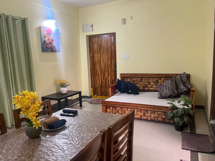 Premium 1bhk Gachibowli-walk To Aig Dlf Microsoft - Hyderabad