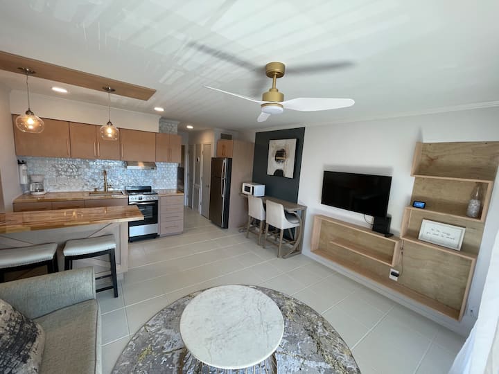 Modern Chic - Hilton Head Island, SC