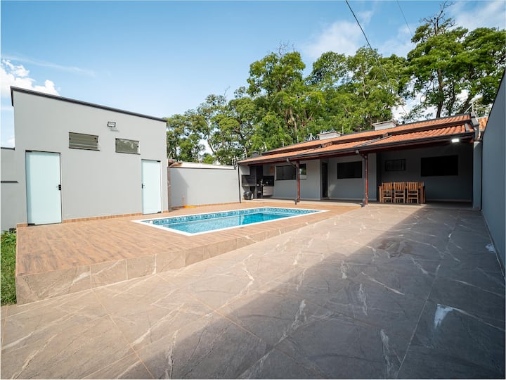 Piscina, ÁRea Gourmet, Wi-fi E Garagem - Pirassununga