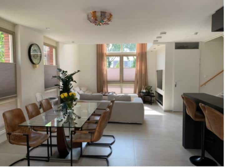 Spectacular Luxury 3floor House. Nearby Citycenter - Rotterdam