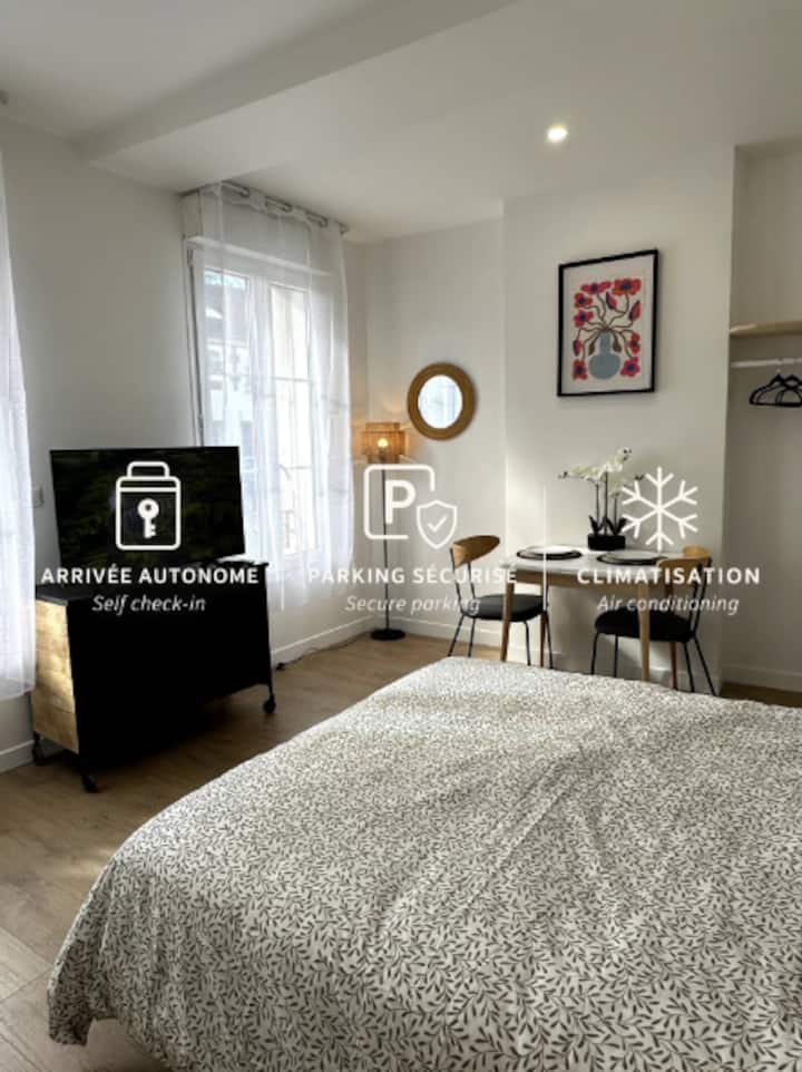 La Chambre D'octave : Studio Avec Parking Privé - Compiègne