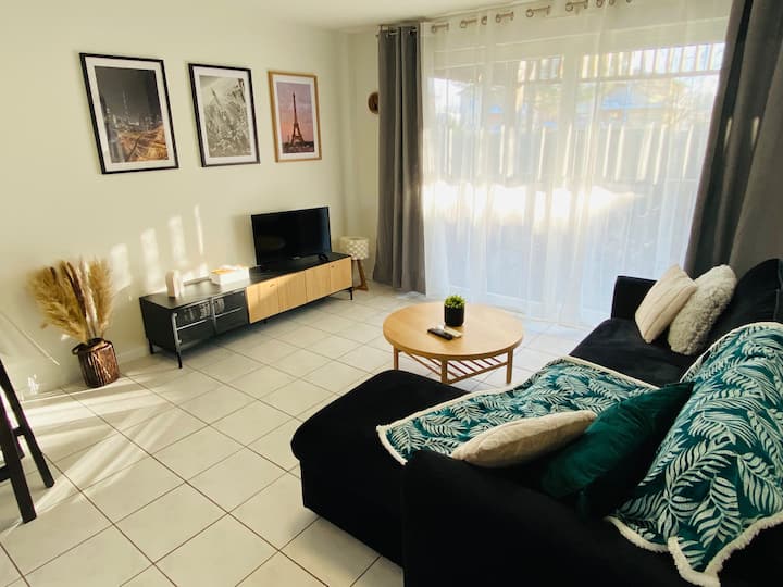 T2 Confort, Terrasse & Parking - Tout à Pied - Mont-de-Marsan