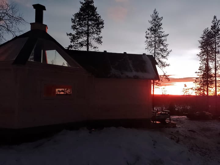 Upea Revontuli Kota Porotilalla! - Lapland