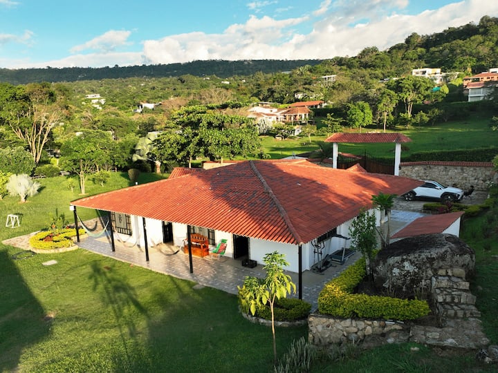 Finca Completa Villa Claudia, La Mesa Cundinamarca - La Mesa