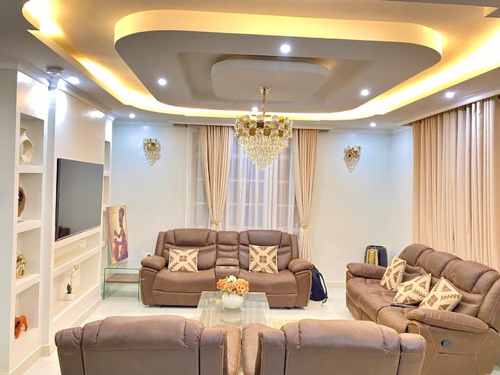 Cozy & Spacious 5br Home | Nairobi Near Jkia - Kenya