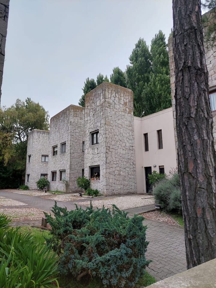 Departamento Muy Cómodo Para 4 Personas - Pinamar