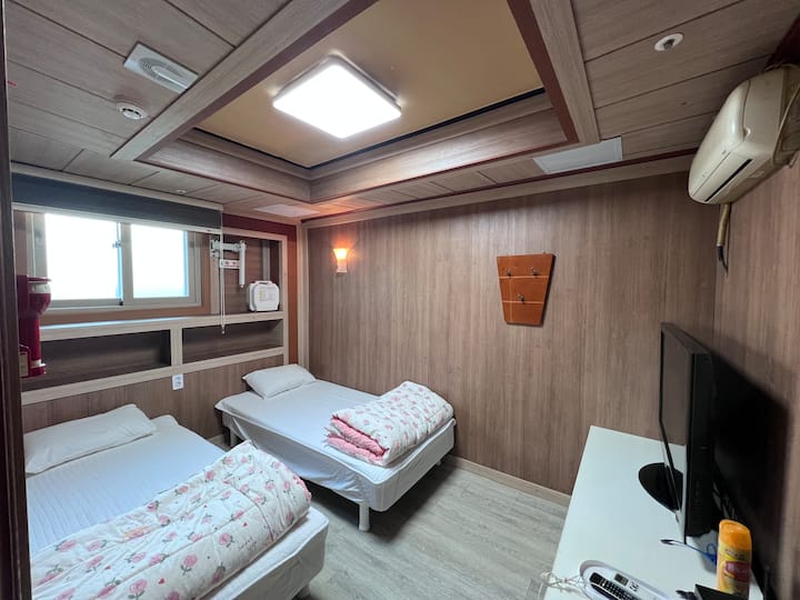 Ct모텔 저렴한 숙소  / 공용공간 식당이용 가능 - 온양5동