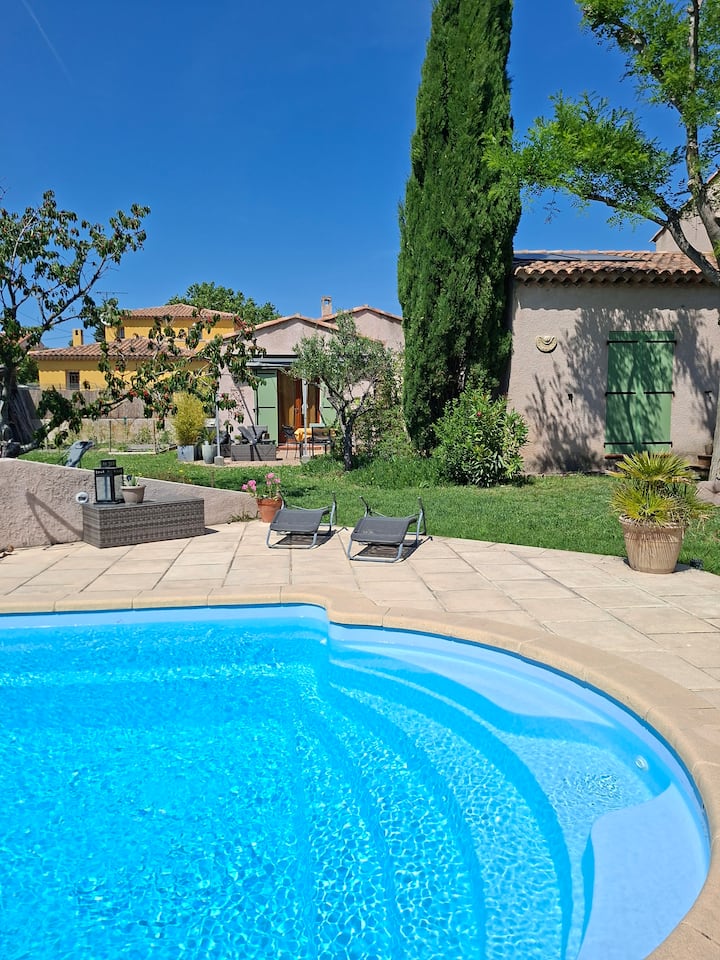 Dépendance Tout Confort Avec Piscine  Saint Julien - Martigues