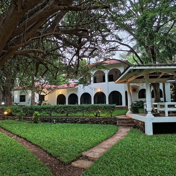 Malindi Oasis: 4br Villa + 2br Guesthouse | Beach - Kenia