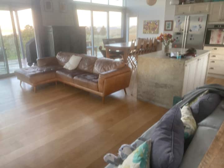 Raglan Surf House - Raglan