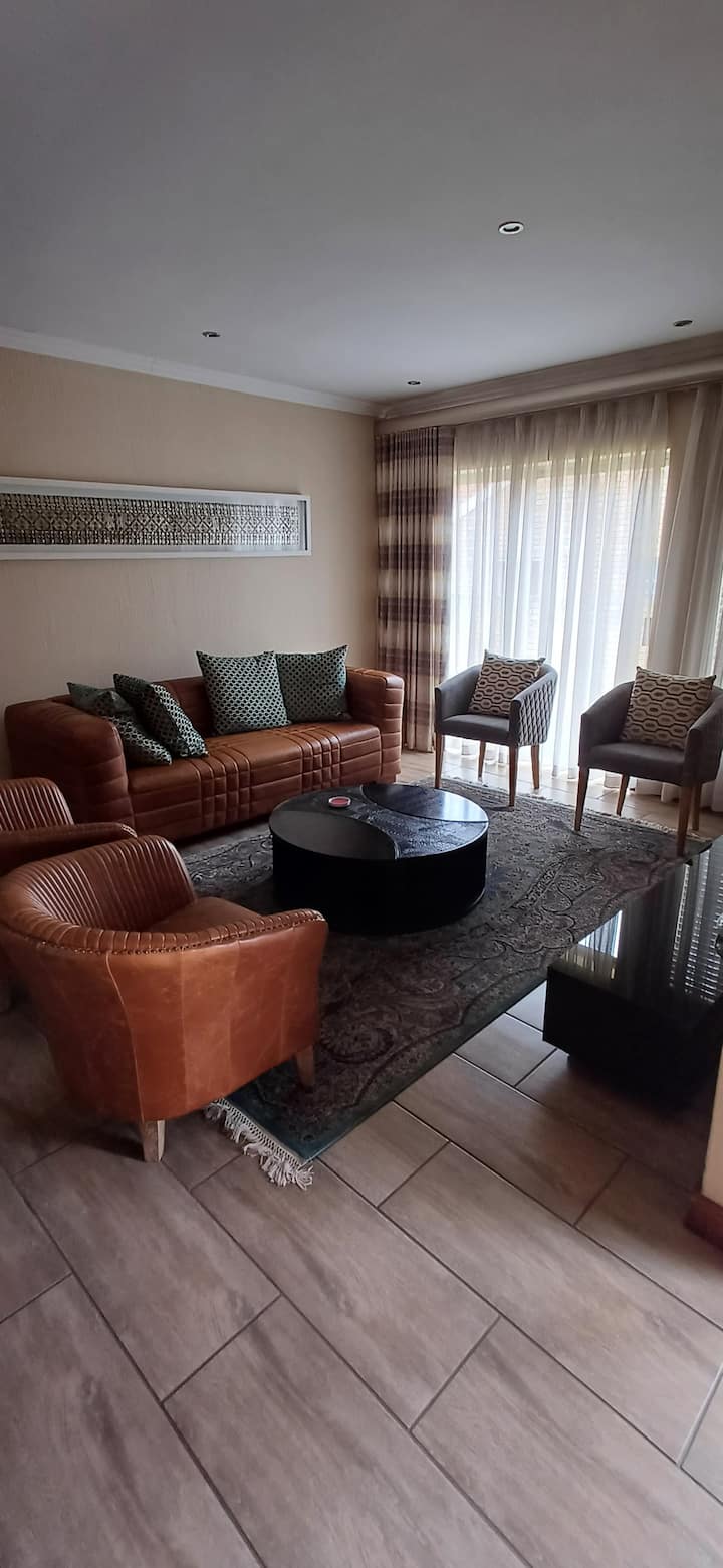 Thatchvilla - Centurion