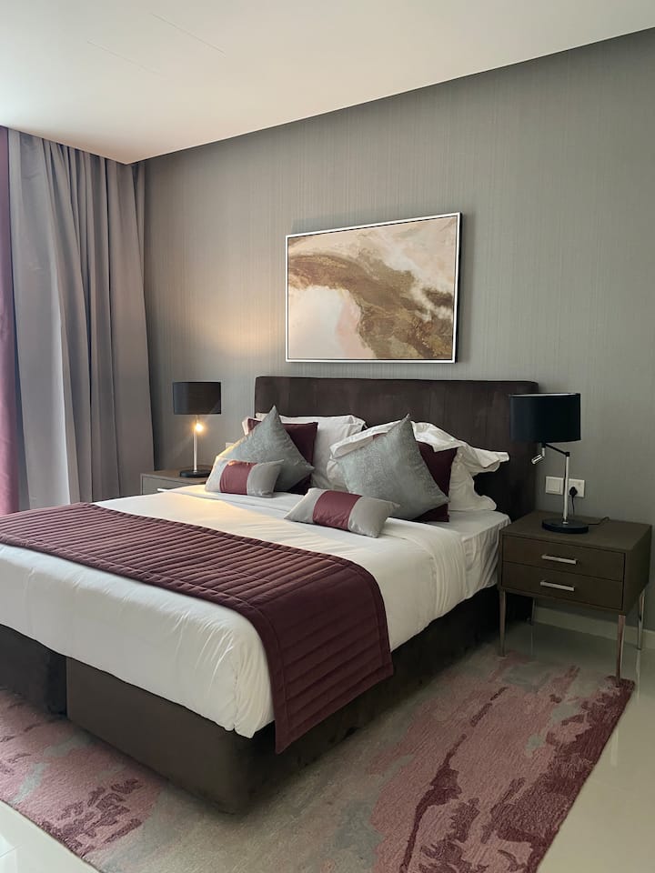 Luxury One Bedroom | Hotel Apartment Business Bay - Dubai