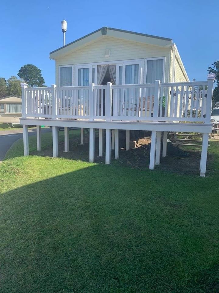 Spacious Caravan - Corfe Castle