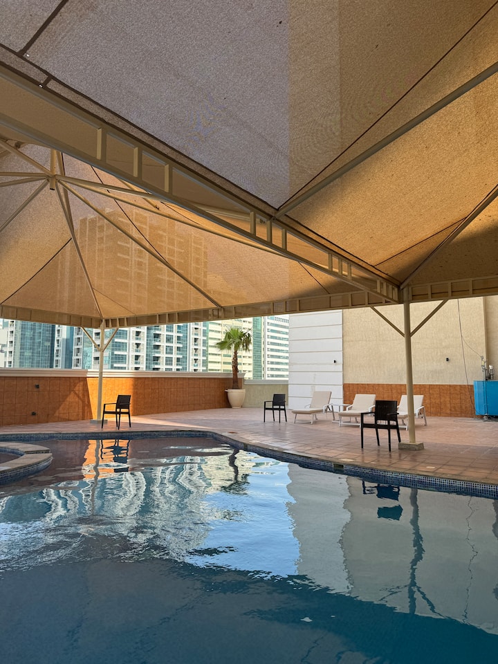 Serene 2bhk | Al Majaz Waterfront | Pool & Gym - Sharjah