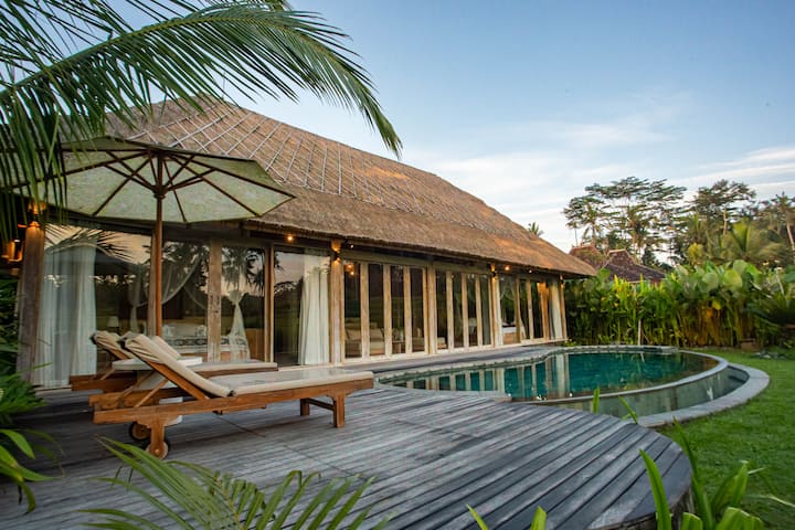 Serene Wooden Bali House - Taru House - オーストラリア