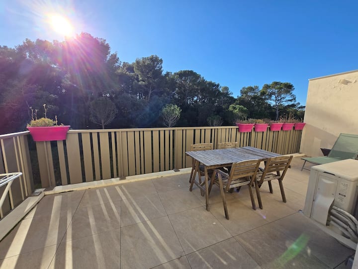 Le Parc Piscine Et Commerces - Saint-Raphaël