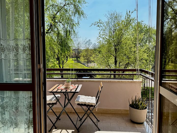 Casamia: Ampio Bilocale Vista Parco, Vicino Centro - Milan
