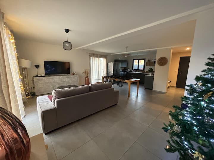 Chambre Près De L’aéroport De Lyon - La Verpillière