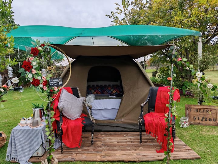 Little Red Hen Camping - Meyerton