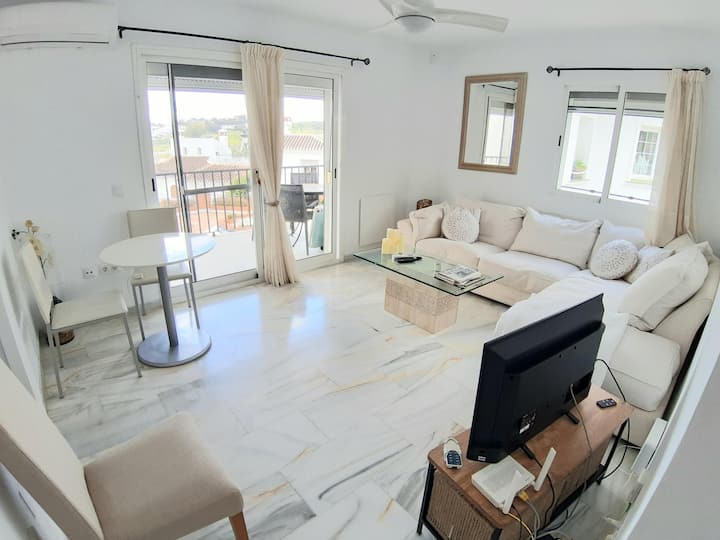 Luxury Modern Apartment In Peaceful Urbanisation - Mijas