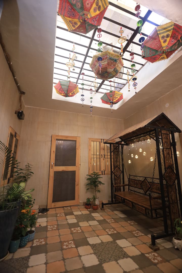 Zm Homestay | 5 Mins Drive To Taj Mahal - Agra