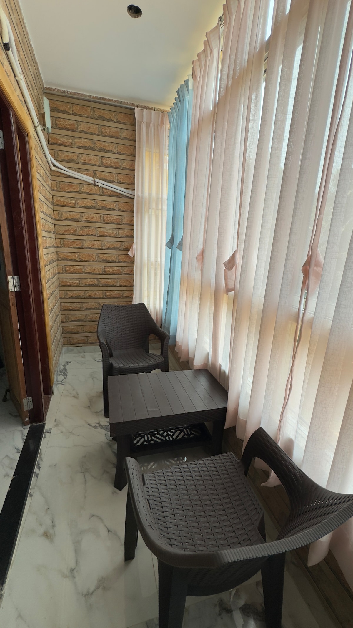 Secrest 1st floor-Room 2 - Airbnb