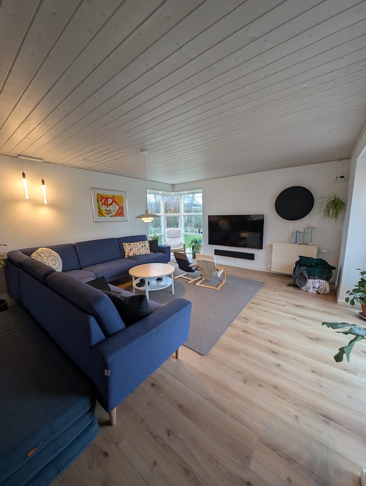 Stort Familiehus, Tæt På Strand - Esbjerg