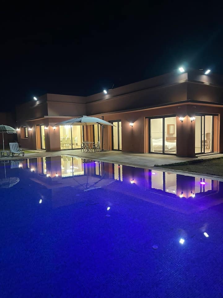 Ferme Authentique Piscine Privée - Maroc