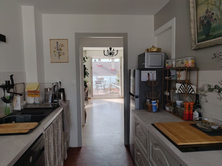 Rare : Hyper Centre, Calme, Terrasse 18m2, Parking - Annecy