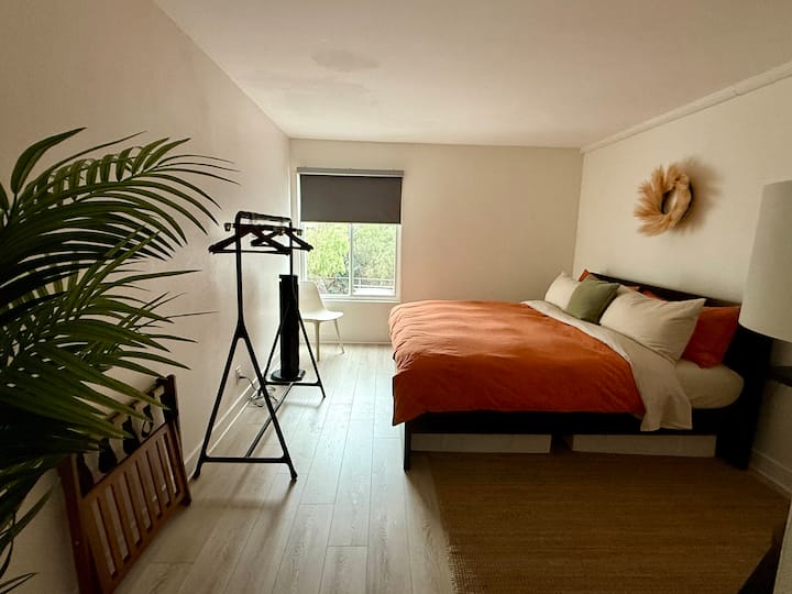 Serna’s Casita: Modern Condo - La Mesa, CA