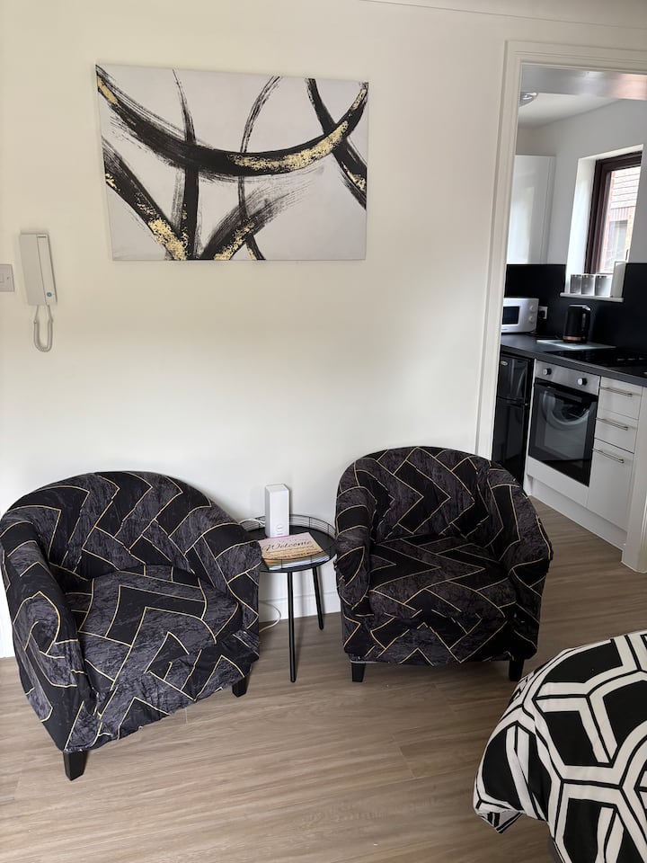 Newly Renovated Studio Apartment - Southampton, UK