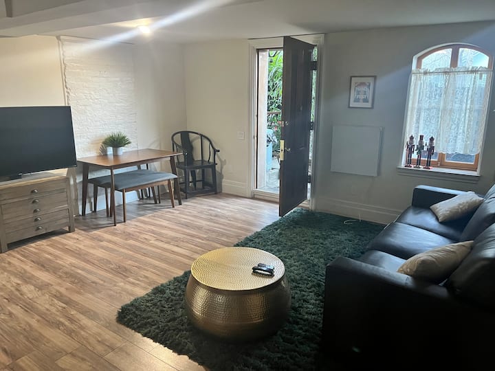 Charming 2/1 Victorian Flat - San Rafael, CA