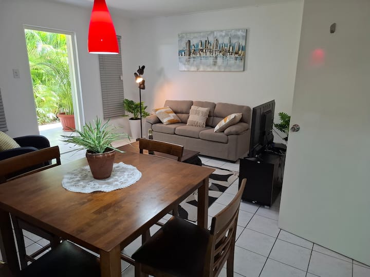 Tropical Palm Retreat - Curaçao