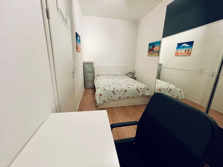 Private Double Bed Room - Ludwigshafen am Rhein
