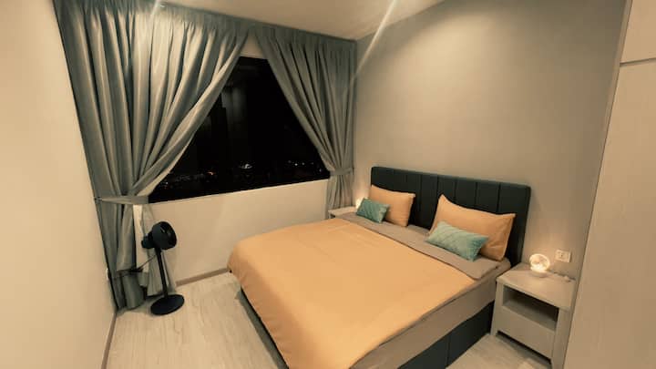 Iconic Regency Seaview Business Suite & Homestay - Bayan Lepas