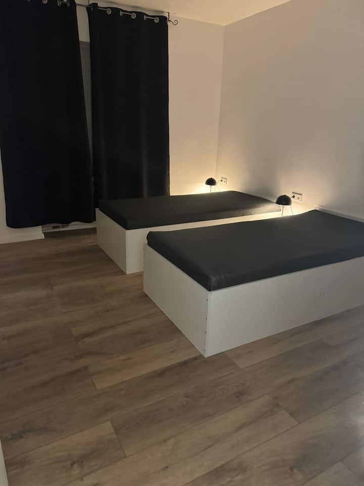 Einfaches Zimmer Neu Renoviert. - Hagen
