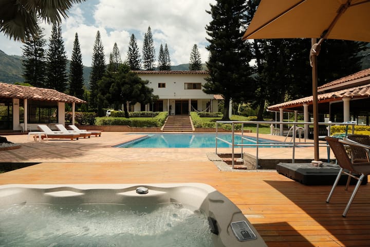Finca La Araucaria, Antioquia - Girardota