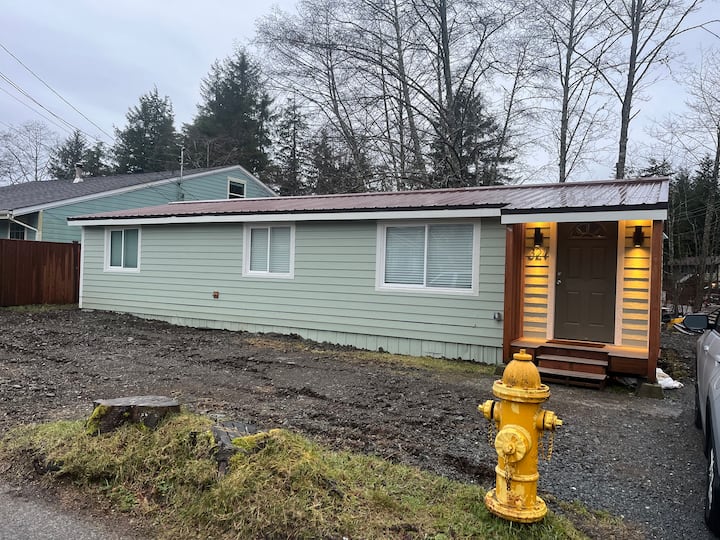 Cascade Cottage - Sitka, AK