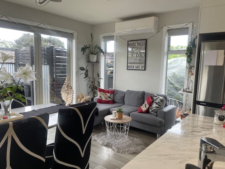 Modern Room In Sunny Motueka - Motueka