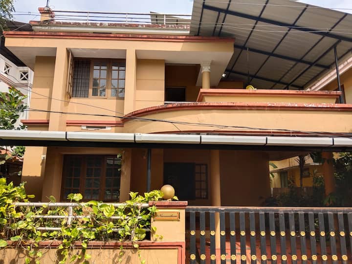 Beautiful Villa Near Town. - Thrissur
