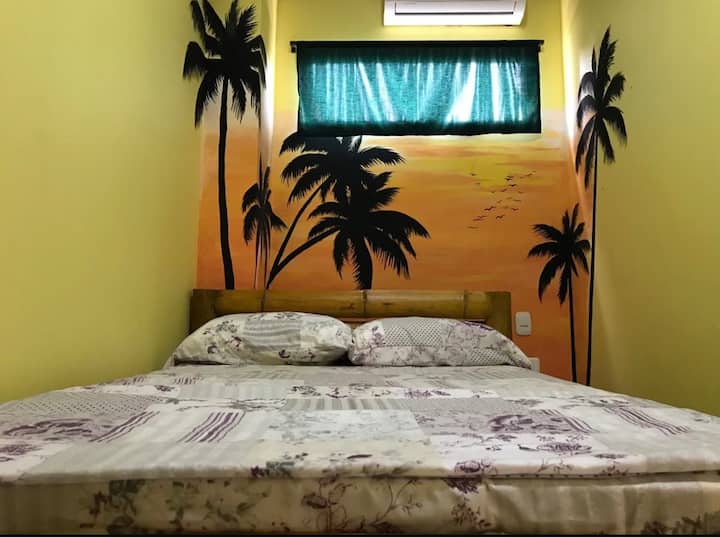 Habitación + Desayuno Incluido - Cartagena, Colombia
