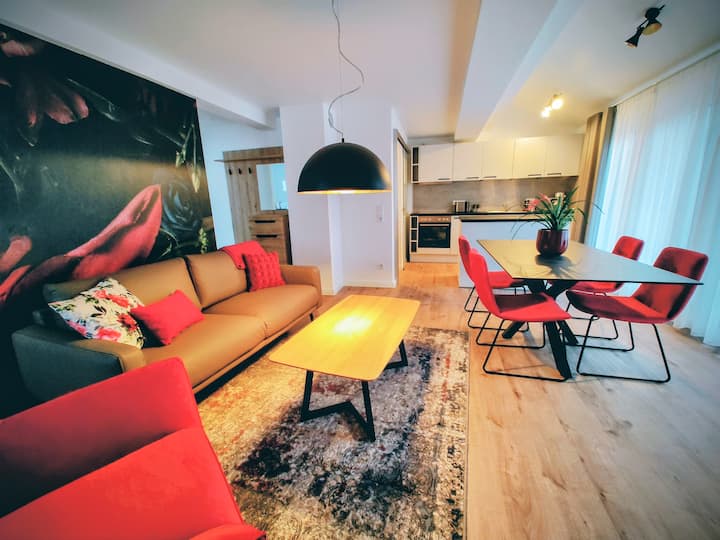 Rubin Maisonette Mit Balkon, Aussicht & Aufzug - Bad Urach